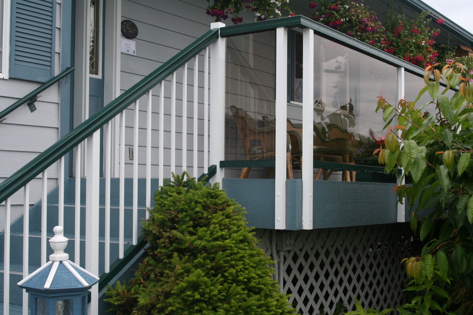 Glass Railing | CrystaLite, Inc.